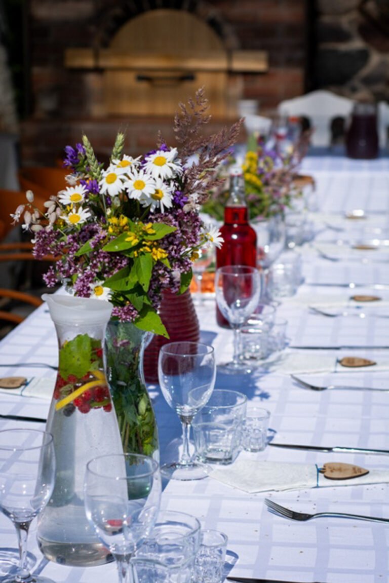 Toitlustus Sinu peokohas või pidu meie peosaalis Toidupajas – Toidupada